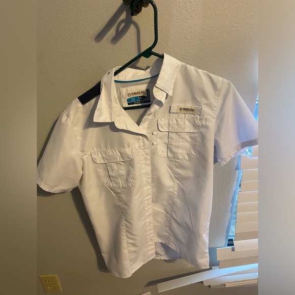 Magellan Outdoors | Shirts | Nice White Magellan Fishing Shirt Has A ...